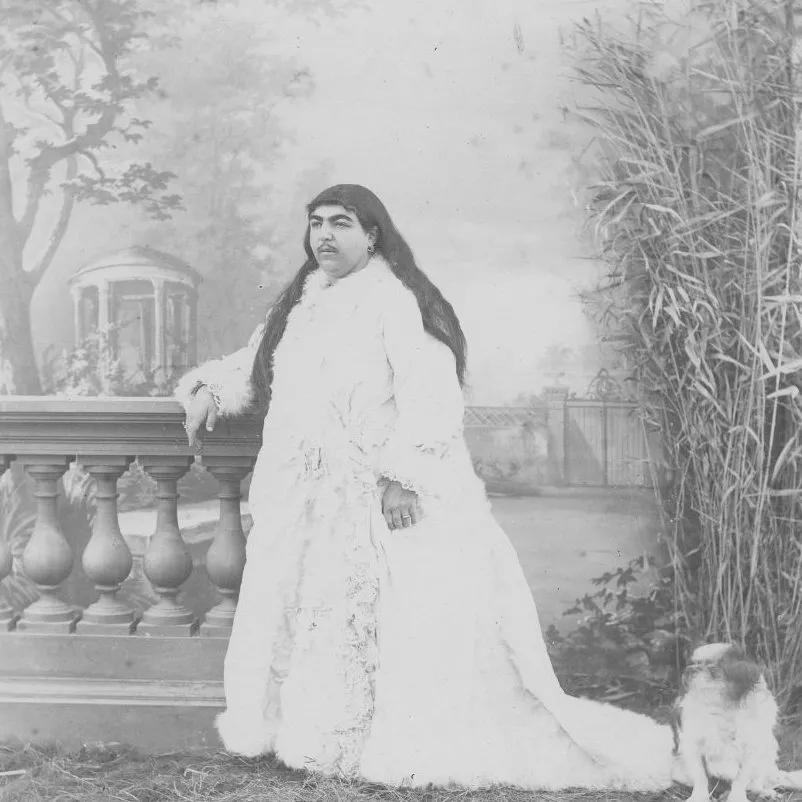 What does the Persian princess who 13 young men committed suicide ...