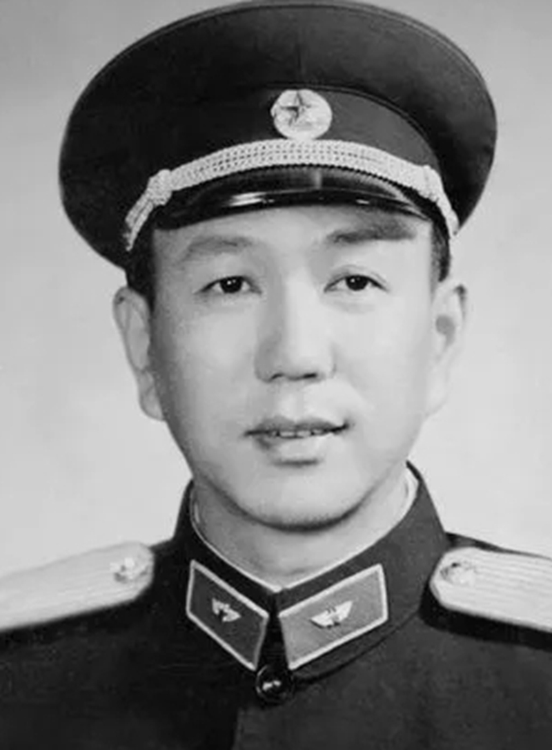 He was a senior general of the Nanjing Military Region and participated ...