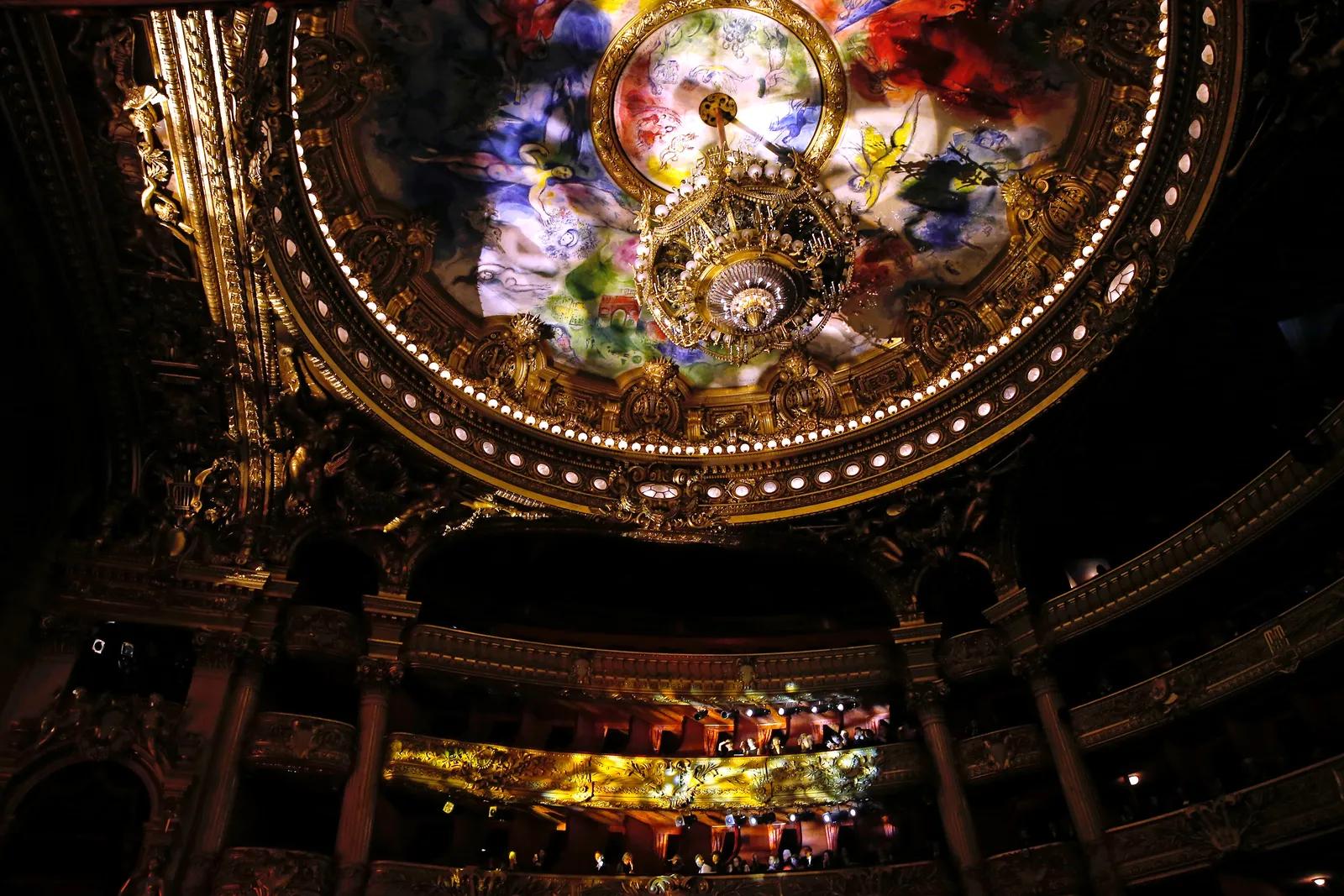 10 of the most spectacular theater stages in the world - iNEWS