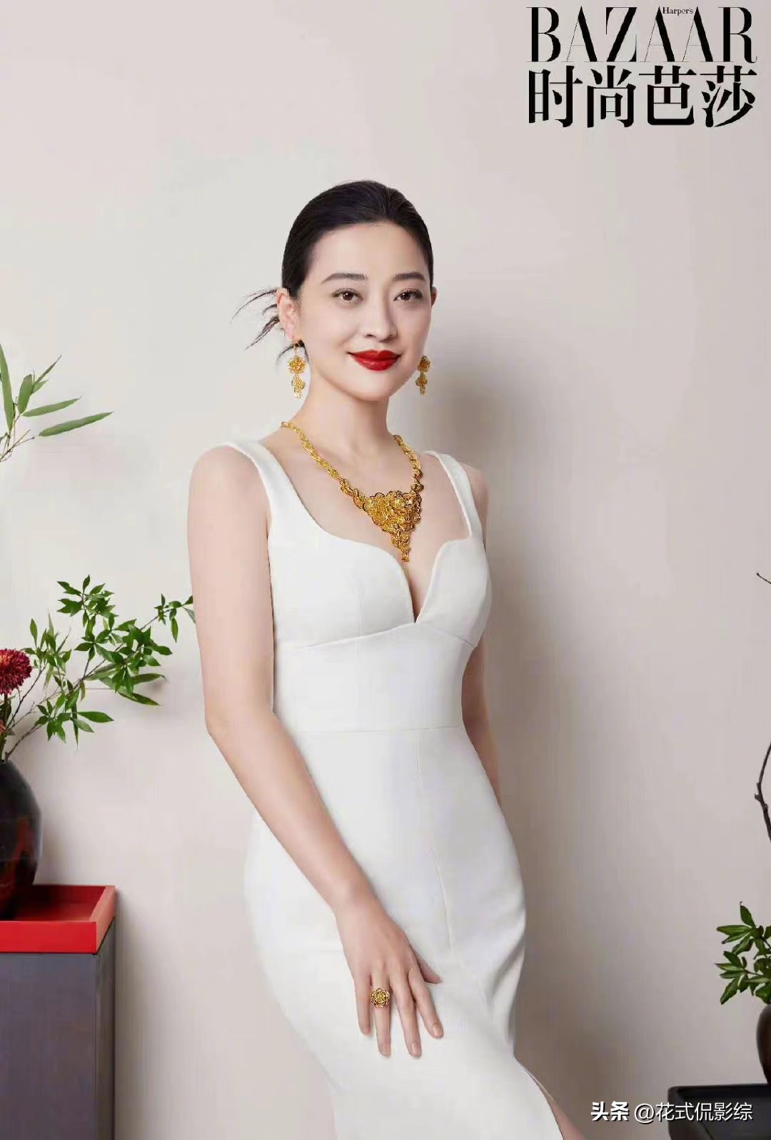 Mei Ting's magazine has fair skin and a good figure, which is very ...