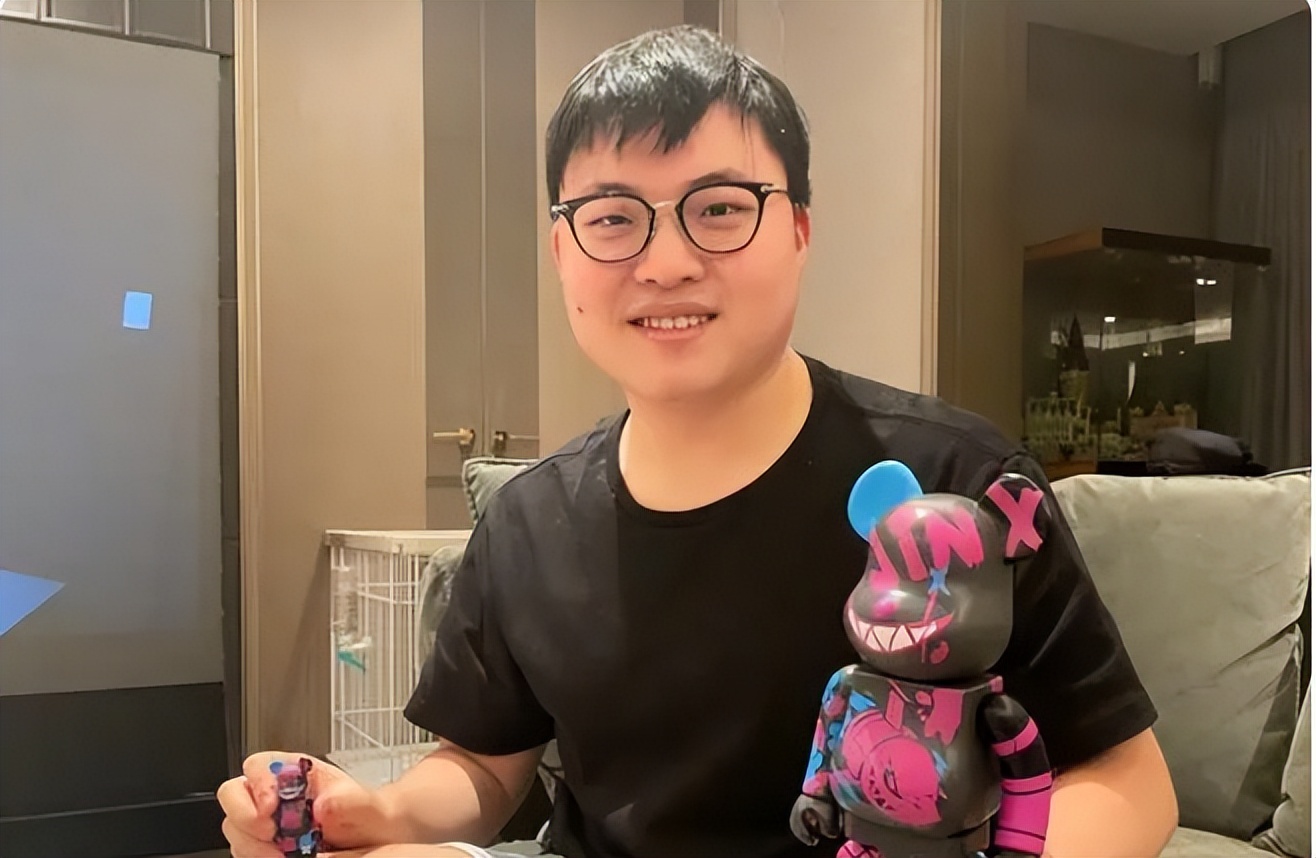 The lawsuit between UZI and Huya has reversed, and Uzi officially announced to return to Huya ...