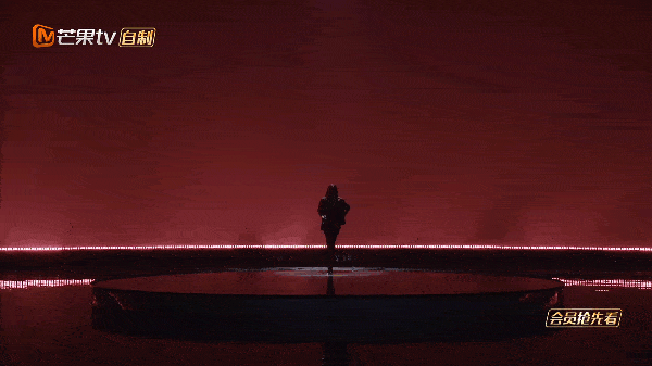 "The first generation of national model" Qu Ying, 52 years old, has ...