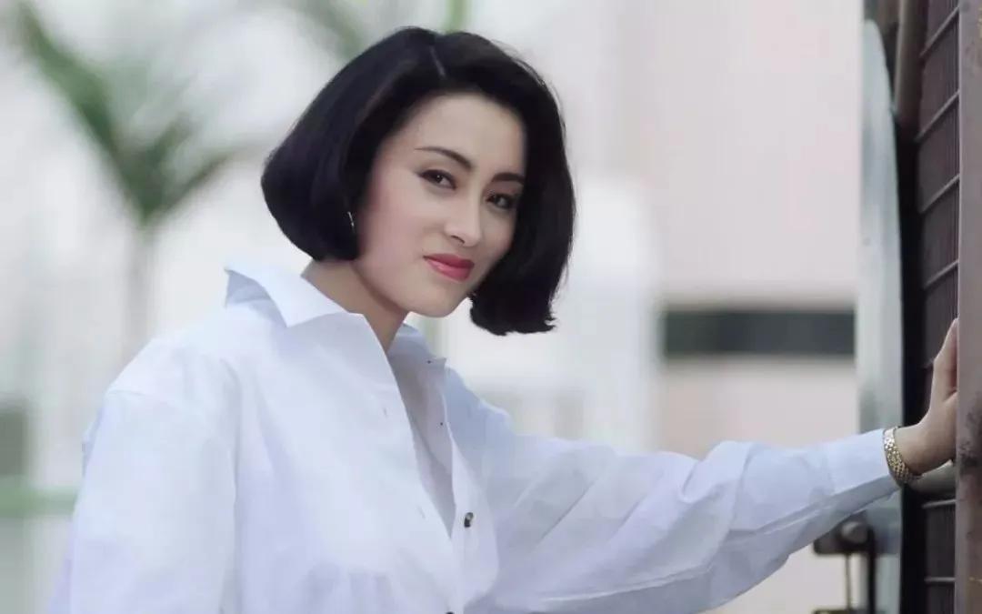 Unforgettable look back and smile: the love story of Zhang Min, a ...