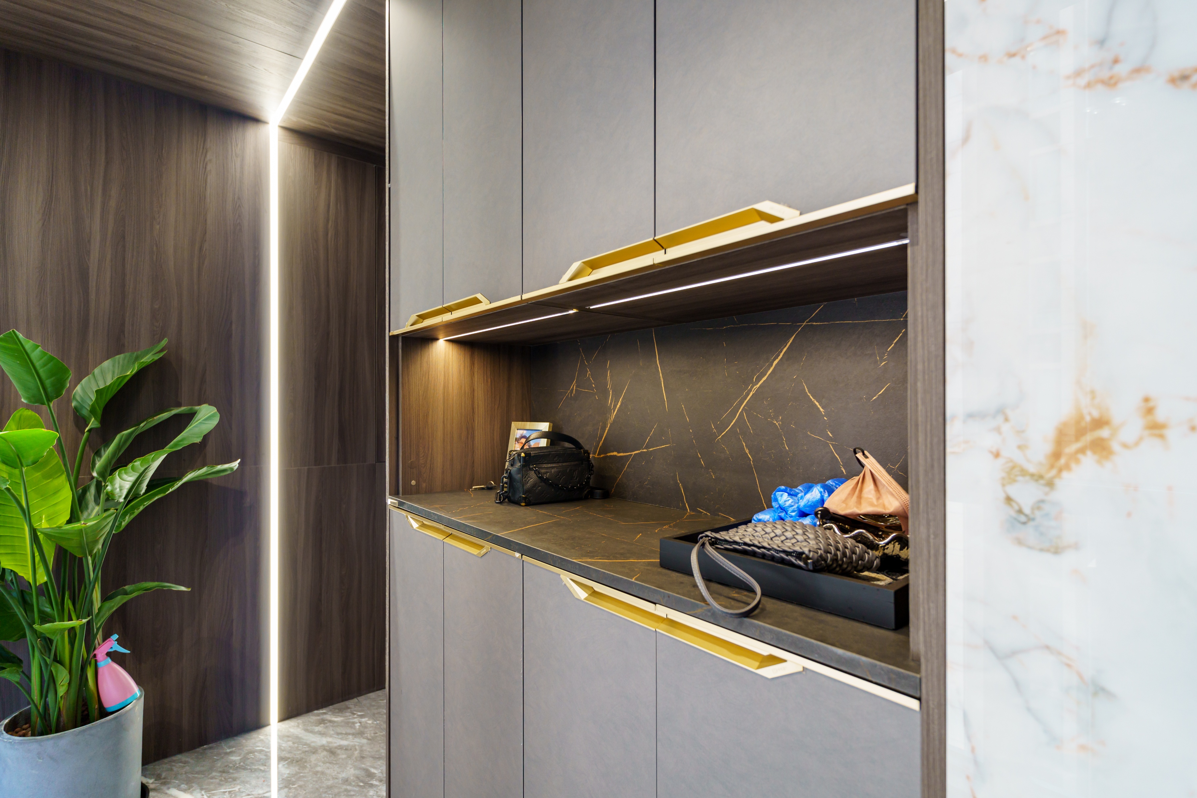 220 square meters of modern light luxury style, ideal home for three ...