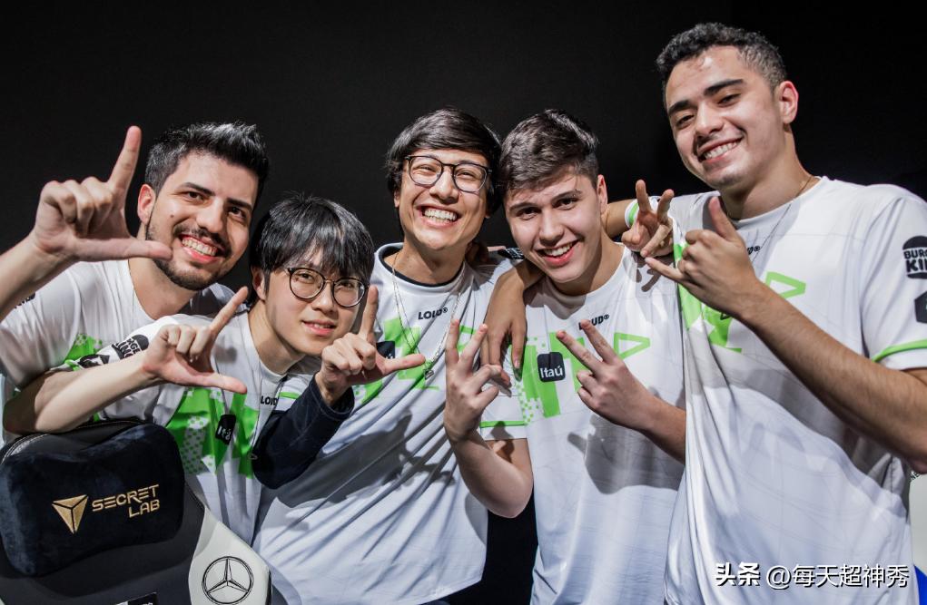 Junjia won two MVPs, PSG made it to the finals of the losers group with ...