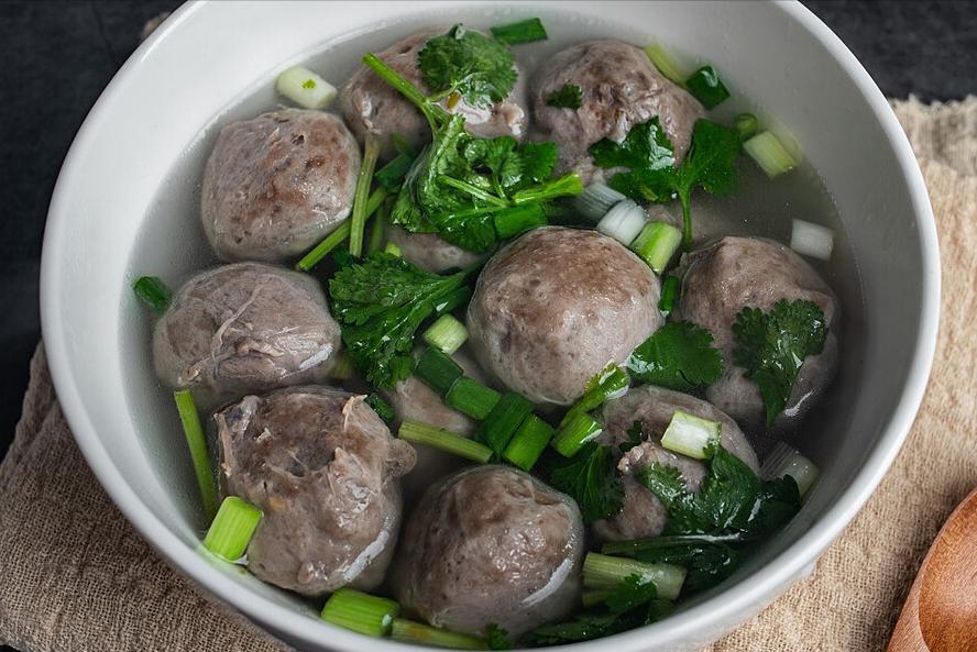 Homemade pure handmade beef balls, strong and elastic, delicious and ...
