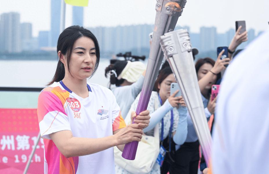 Inspiring! Wu Gang realizes his dream of reflective skin, while Guo ...