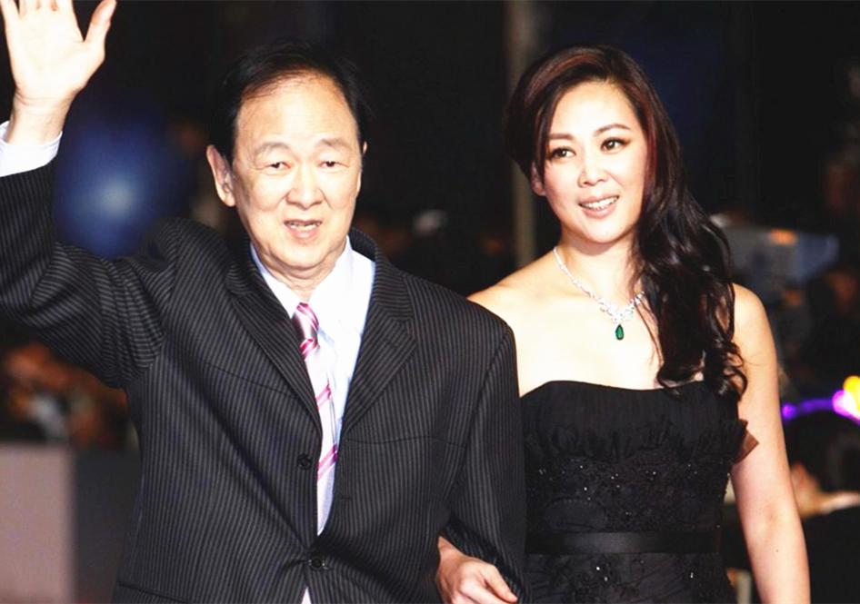 The 1st anniversary of Wang Yu's death! Wang Xinping posted black and ...