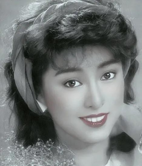 "Goddess of Ageless" Michelle: After being chased by Jackie Chan for 8 ...