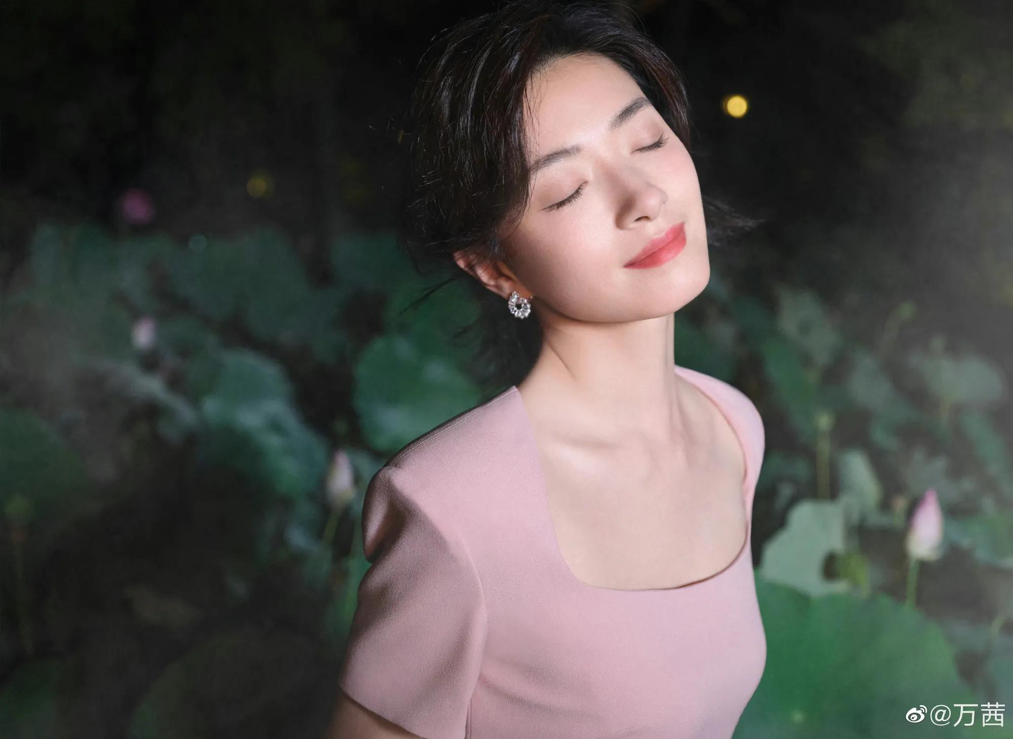 Beautiful pictures of Wan Qian - iNEWS