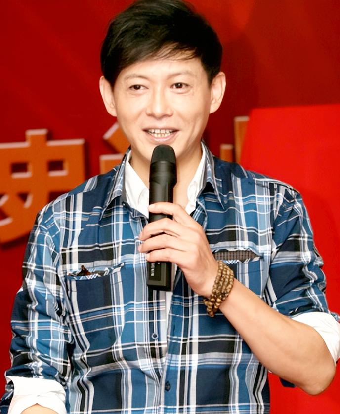 The 4 hosts of CCTV left each of them had their own reasons. Some were ...