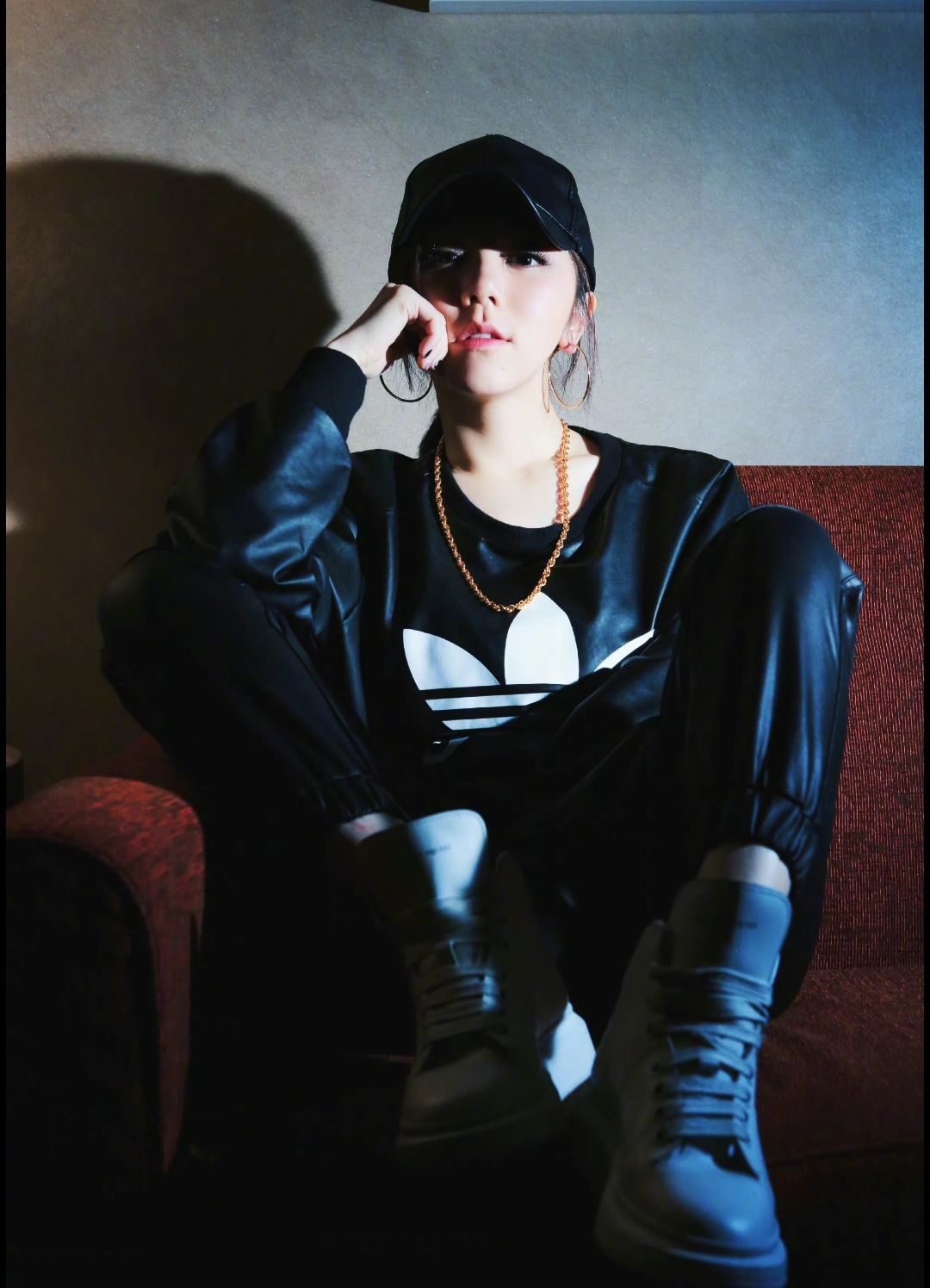 The Chinese music scene rises and falls: the female singer Deng Ziqi ...