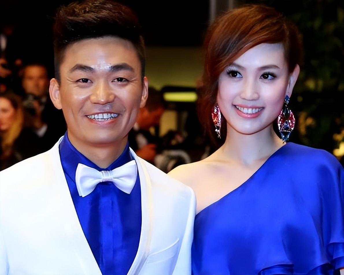 Wang Baoqiang and Ma Rong reconcile! Participating in her daughter's graduation ceremony ...