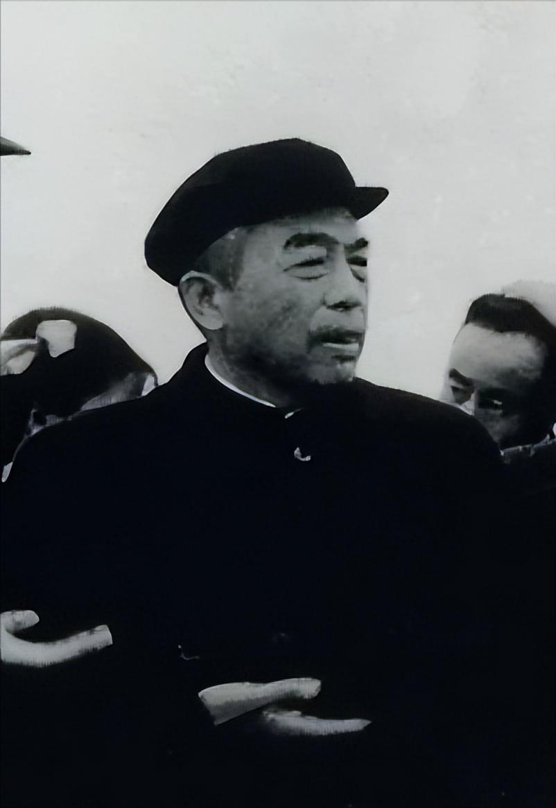 Why did he slap Mr. Peng twice in 1967? Who is he and what happened to ...