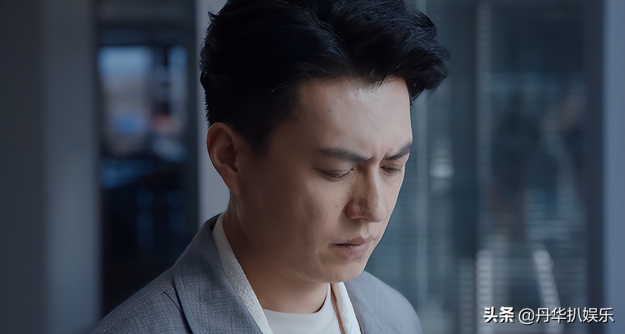 How many actors' faces did Jin Dong and Li Xiaoran hit?This is what a ...