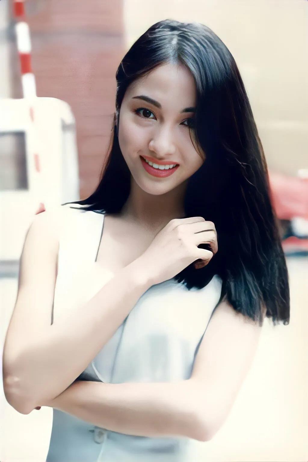 Old times in old photos - Gigi Lai - iNEWS