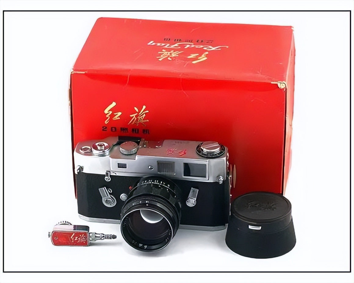 Chinese Leica "Red Flag 20 Camera" - iNEWS