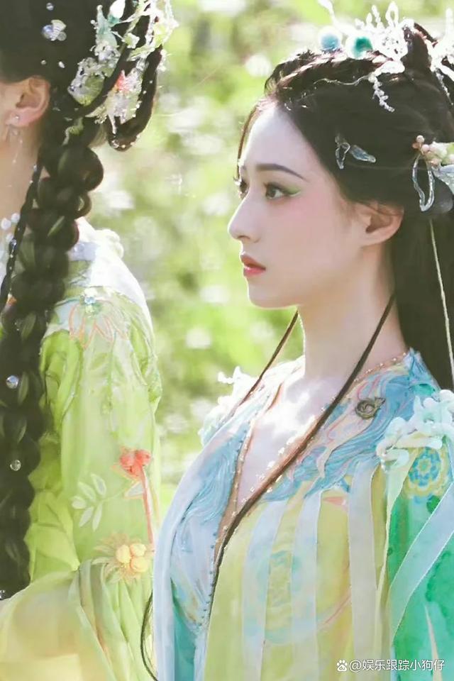 "Fox Fairy Little Matchmaker" Hu Lianxin Tushan Rongrong's style: no ...