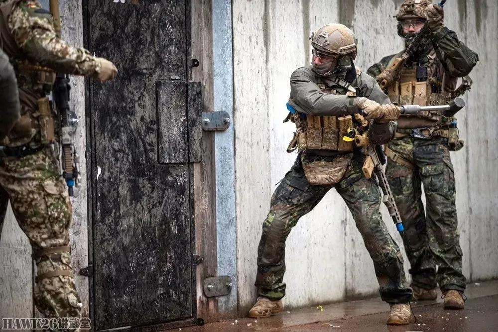 The German Navy special forces tactical drill G95K rifle is the ...