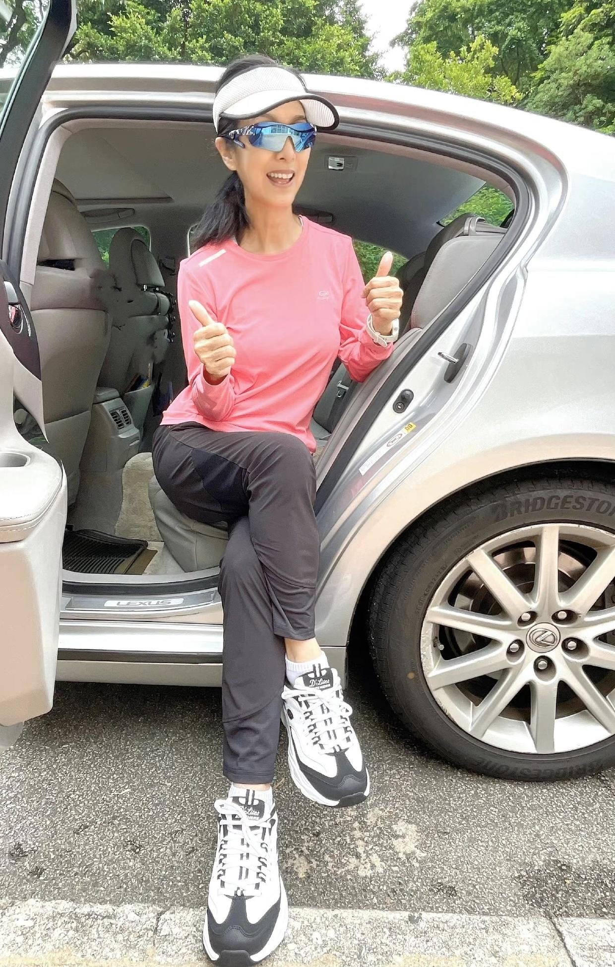 "Mi Xue" is really an immortal goddess. She still wears a red dress at ...