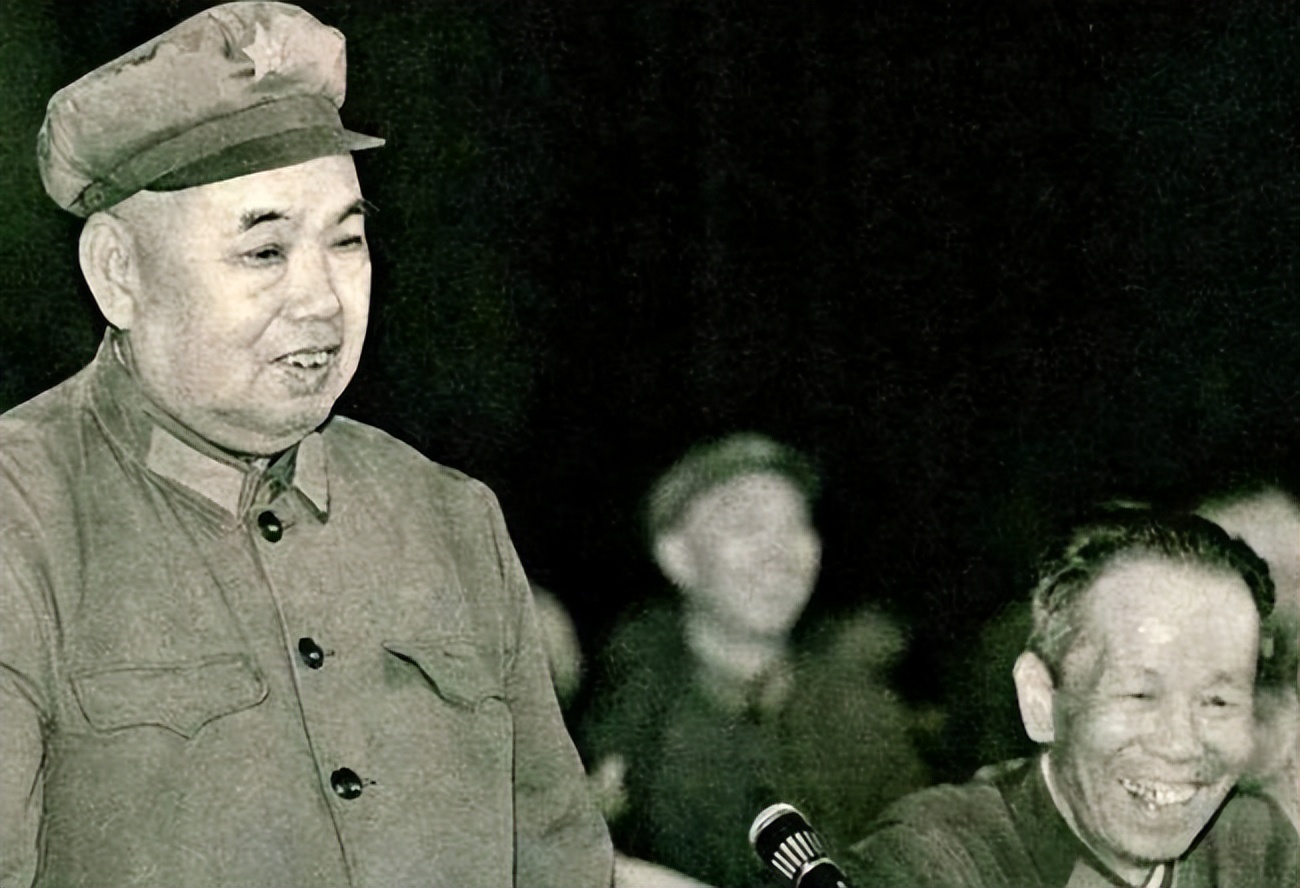 In 1977, Ye Jianying and Deng Xiaoping visited Guangzhou. Who were the ...