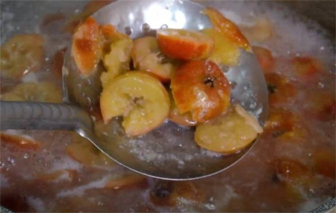 If you want to eat hawthorn, you don't need to buy it. I will teach you ...