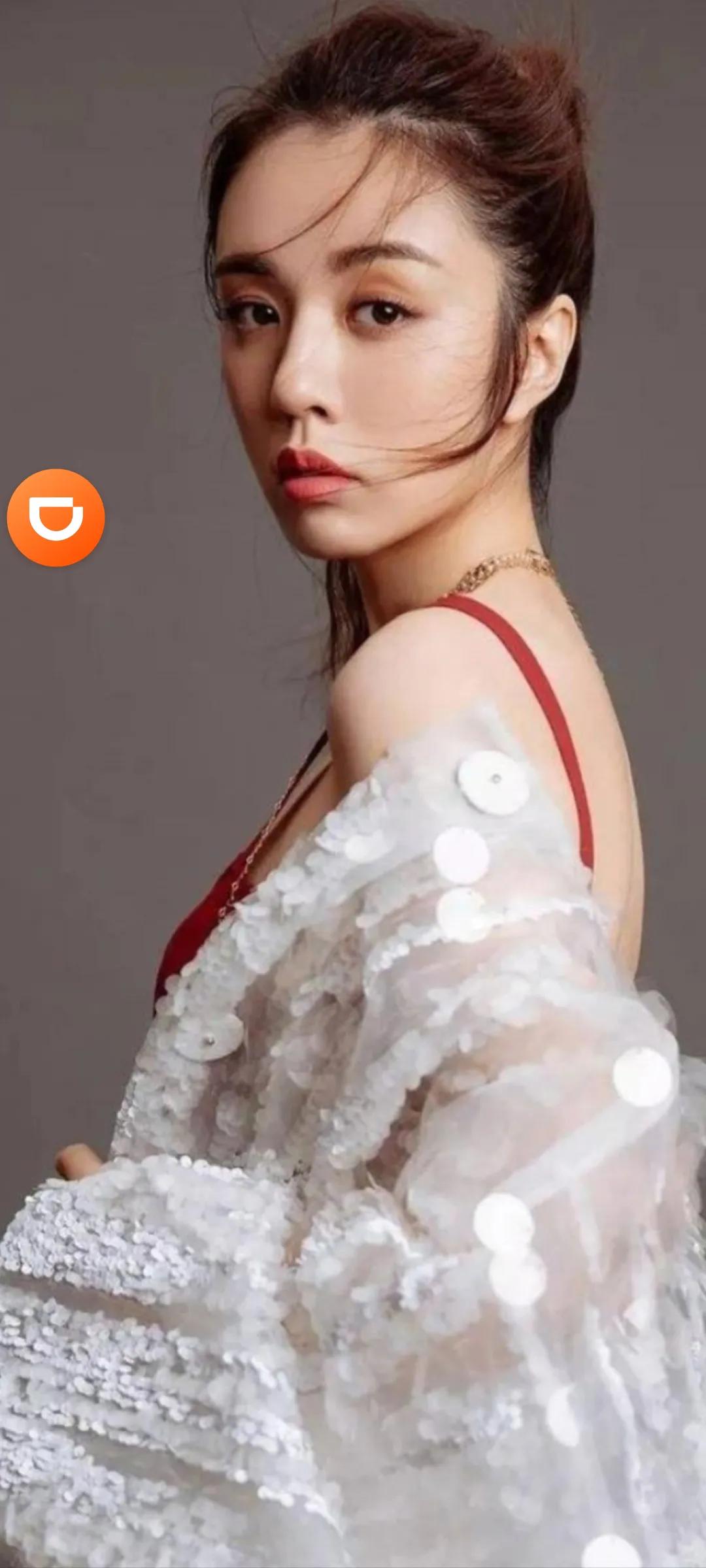 Wang Xiaochen, the face of the prosperous age - iNEWS