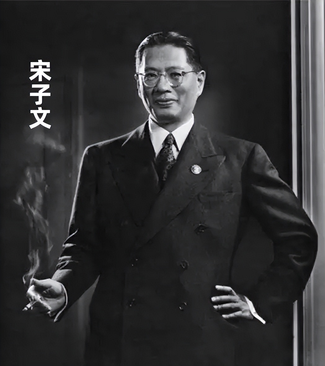 Why did Chiang Ching-kuo fail to beat Du Yuesheng when Shanghai fought ...