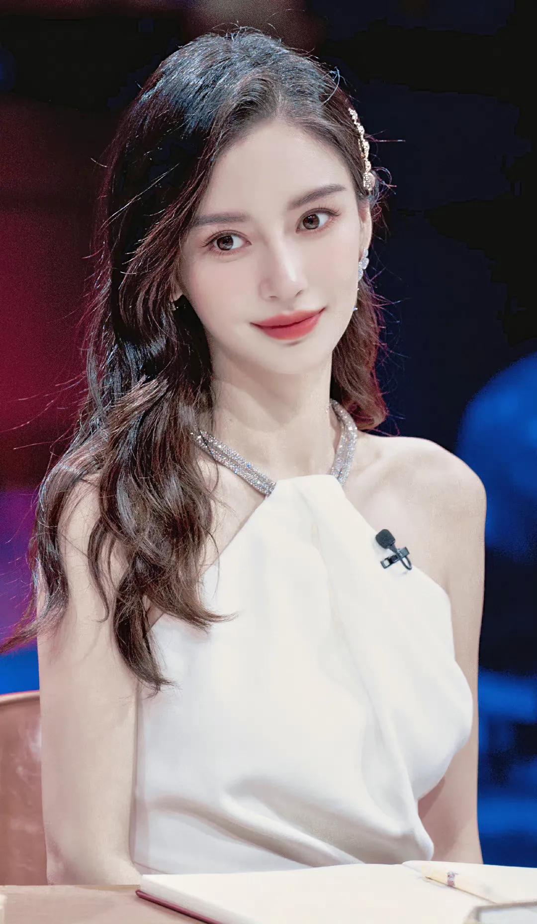 Like a fairy ~ Yang Ying - iNEWS