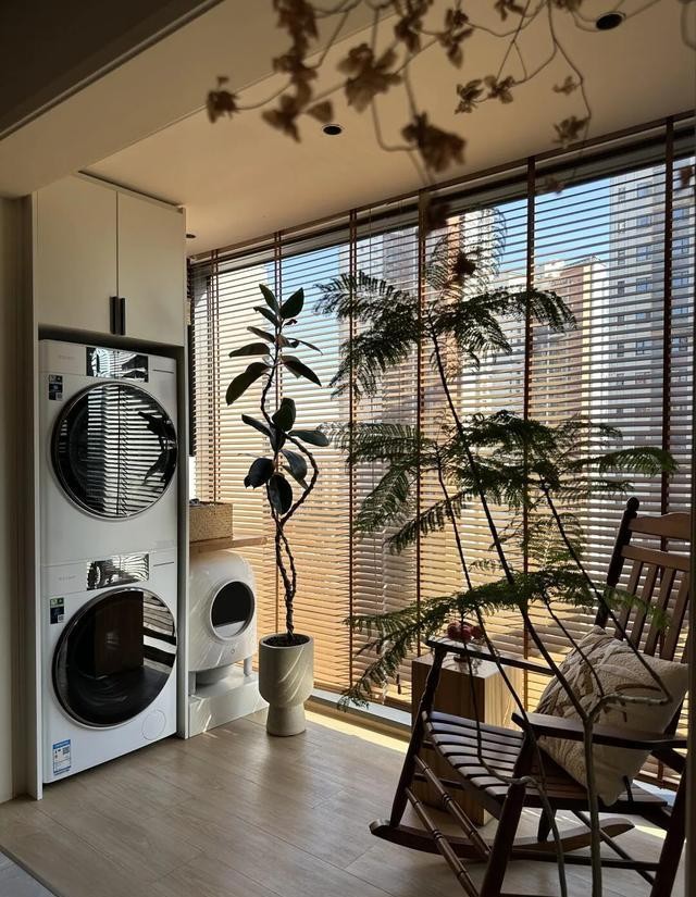 For home in October, sunshine is the best filter! - iNEWS