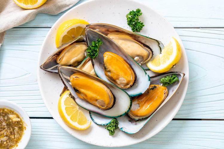 When it comes to eating seafood in autumn, the connoisseurs specially ...