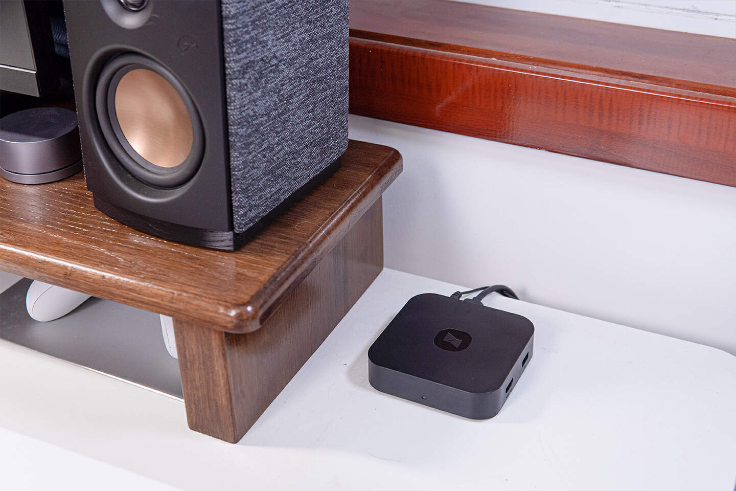 The host can be controlled remotely even without a network, and the ...