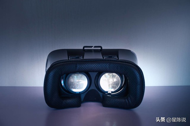 AR/VR glasses improvement: built-in real-time translation system - iMedia