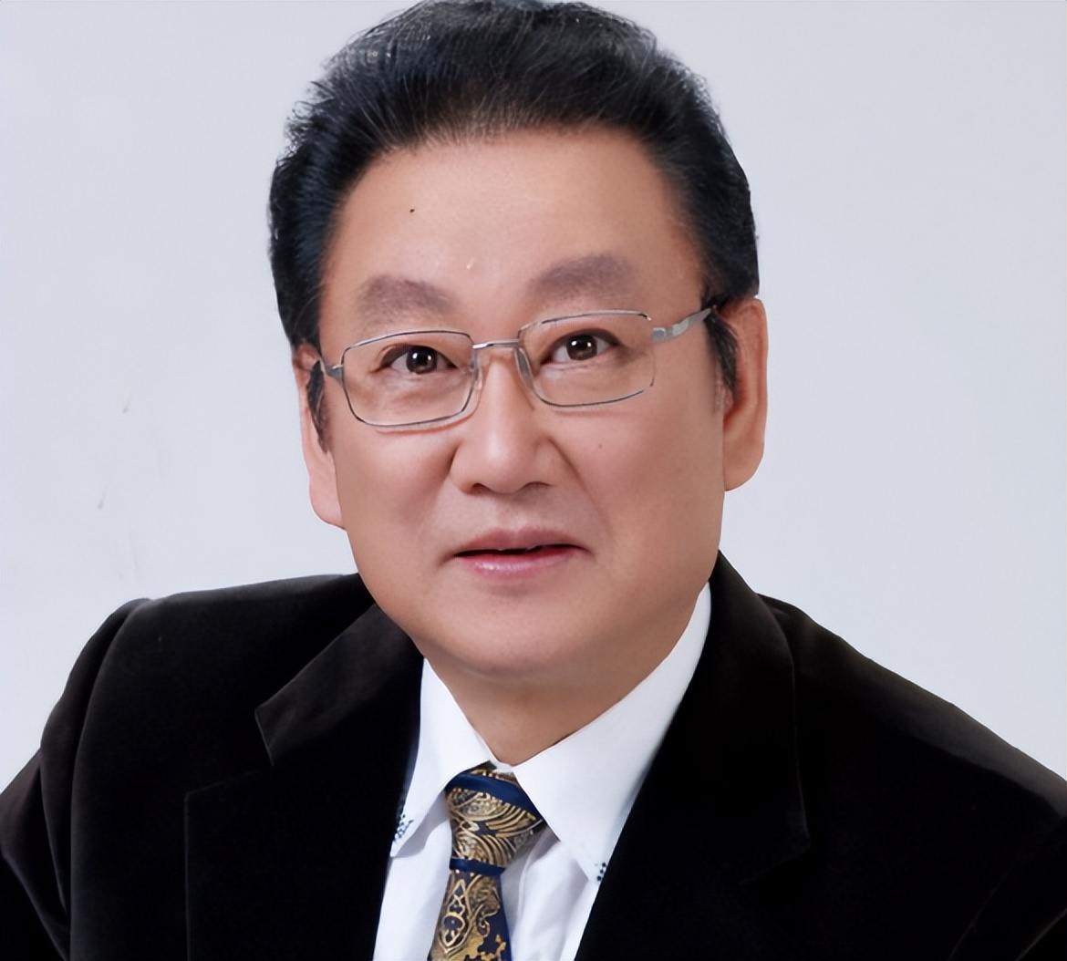 Jiang Dawei, who sang "Dare to Ask Where is the Way?", the original way is abroad - iMedia