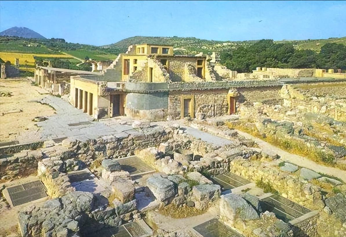 Exploring the Labyrinth of Crete: Lost in the mystery of the mysterious ...