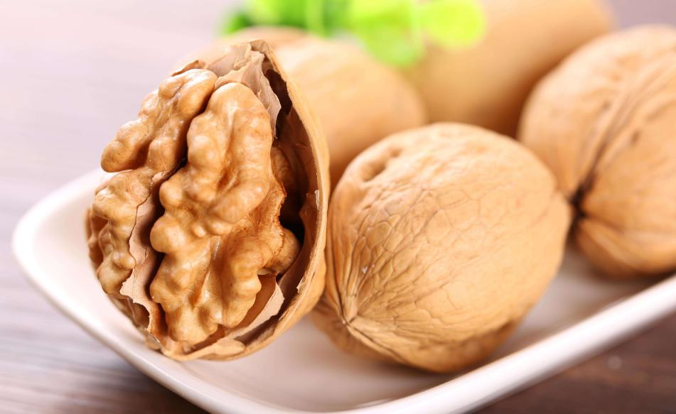 Can two walnuts a day reduce the risk of chronic inflammation and ...
