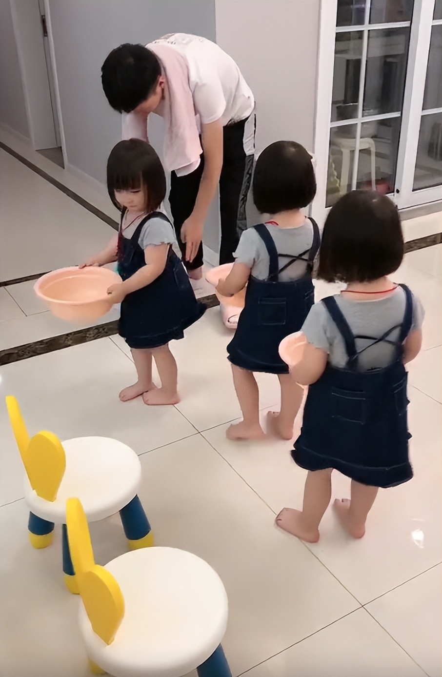 The three daughters of the Hu family: the "most harmonious" triplets on ...