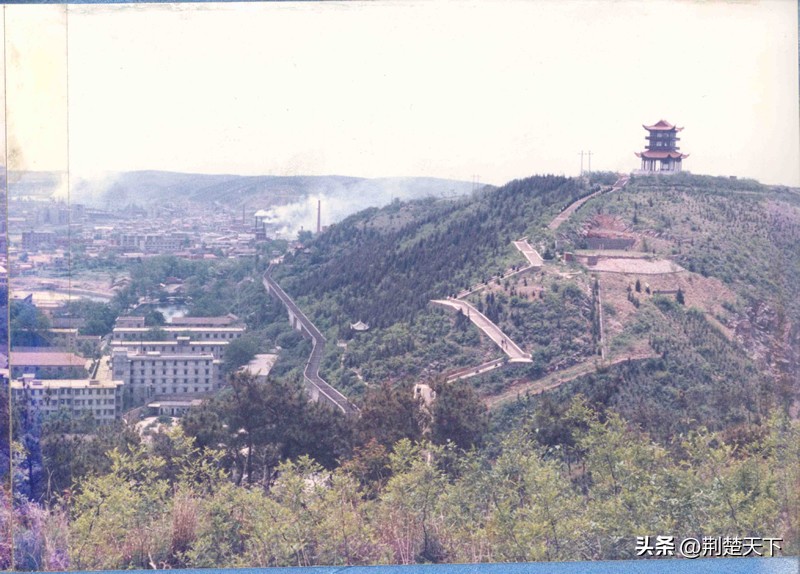 Old Photos: Documenting Jingmen's Urban Change - iNEWS