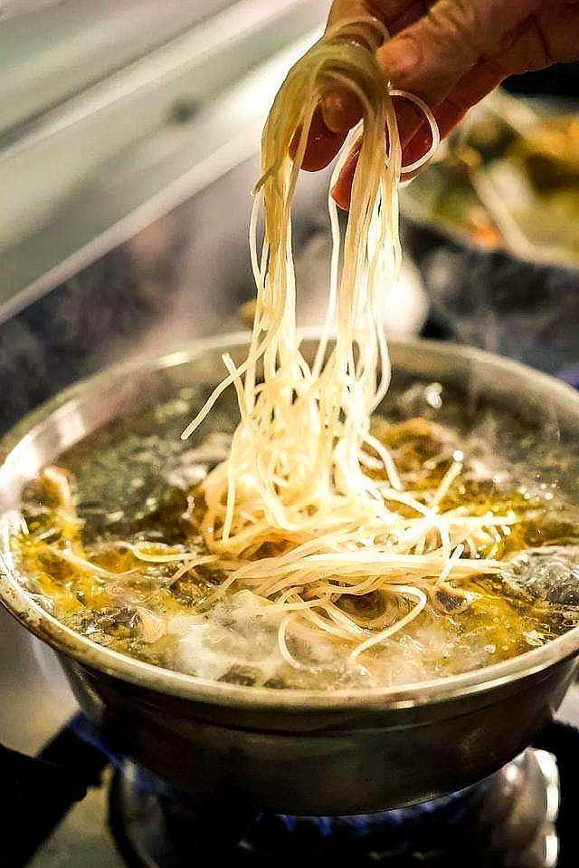 There has been a famous battle in the small town of Xianning, Hubei ...