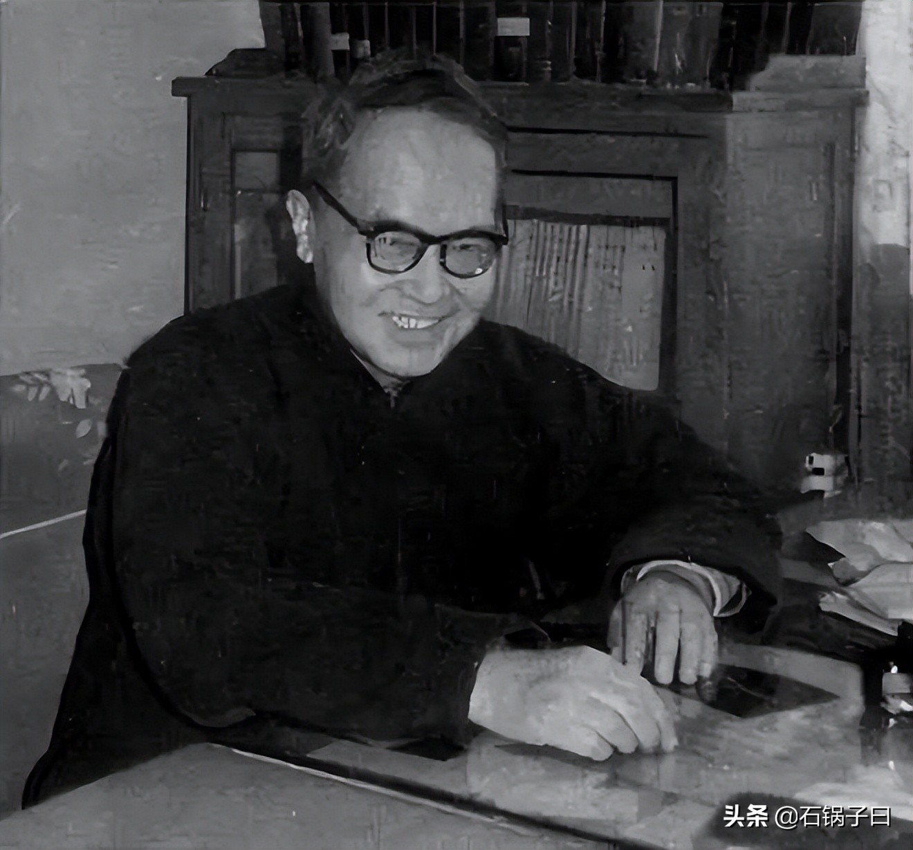 "Two Pages of Book Excerpts" "Biography of Yang Jiang" · Yangbei - iNEWS