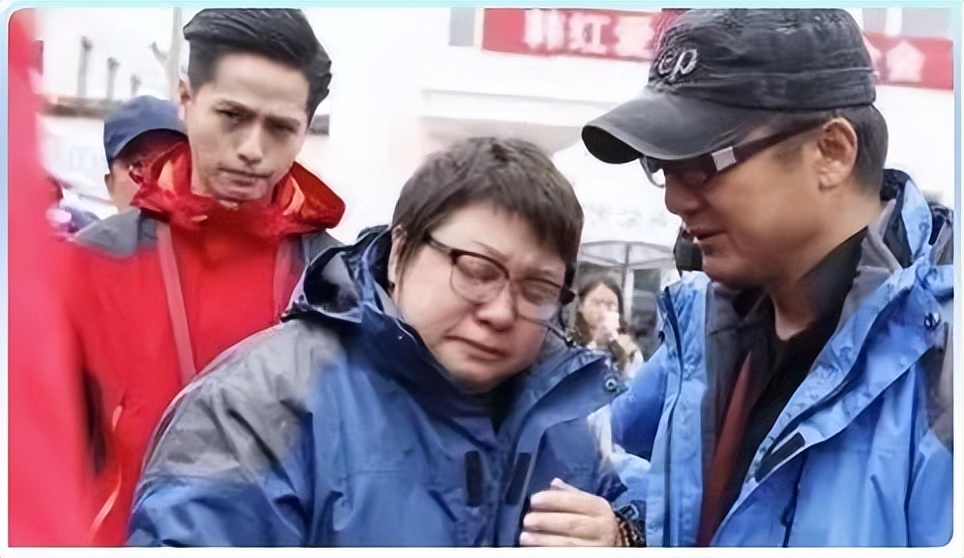 Talk about singer Han Hong - iNEWS