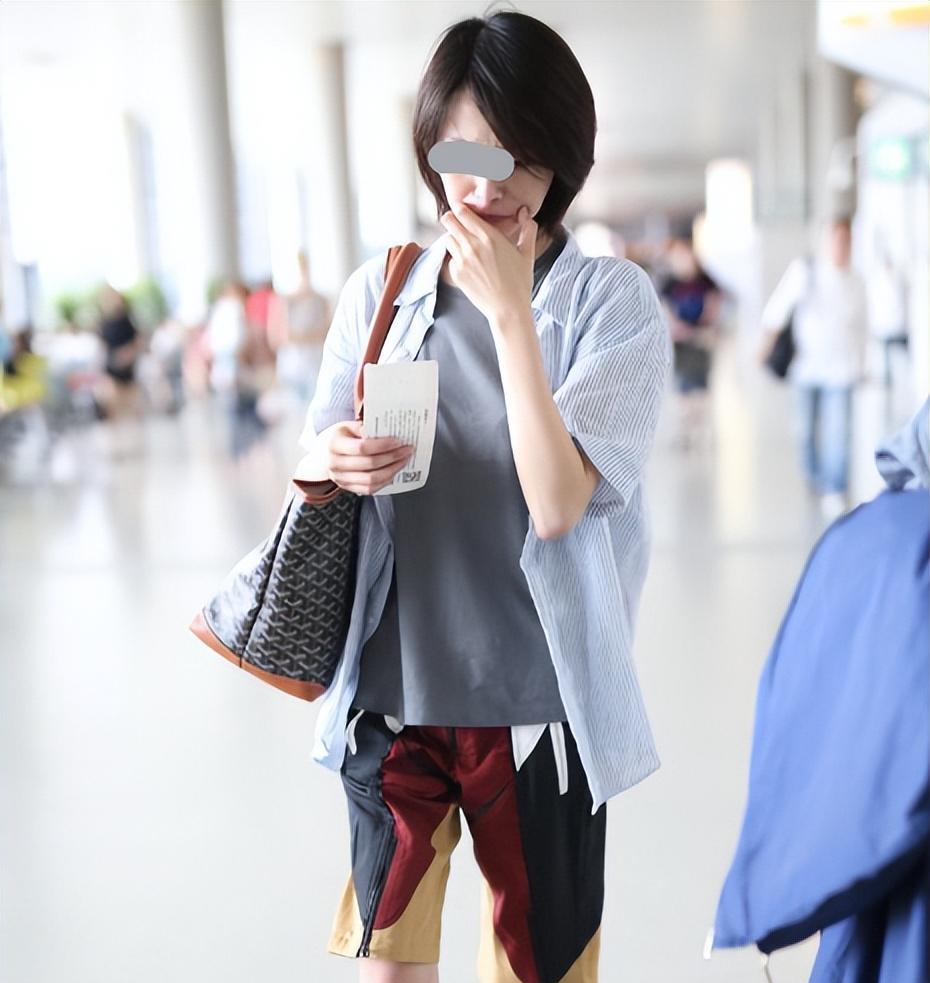 That's ridiculous! A bad artist owes the country hundreds of millions ...