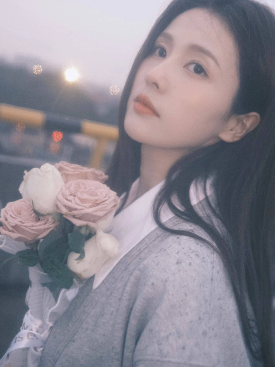 Liu Yifei's bouquet's profile picture exploded, and Zhang Jingyi, Lu Tingyu, and Jiang Yiyi's ...