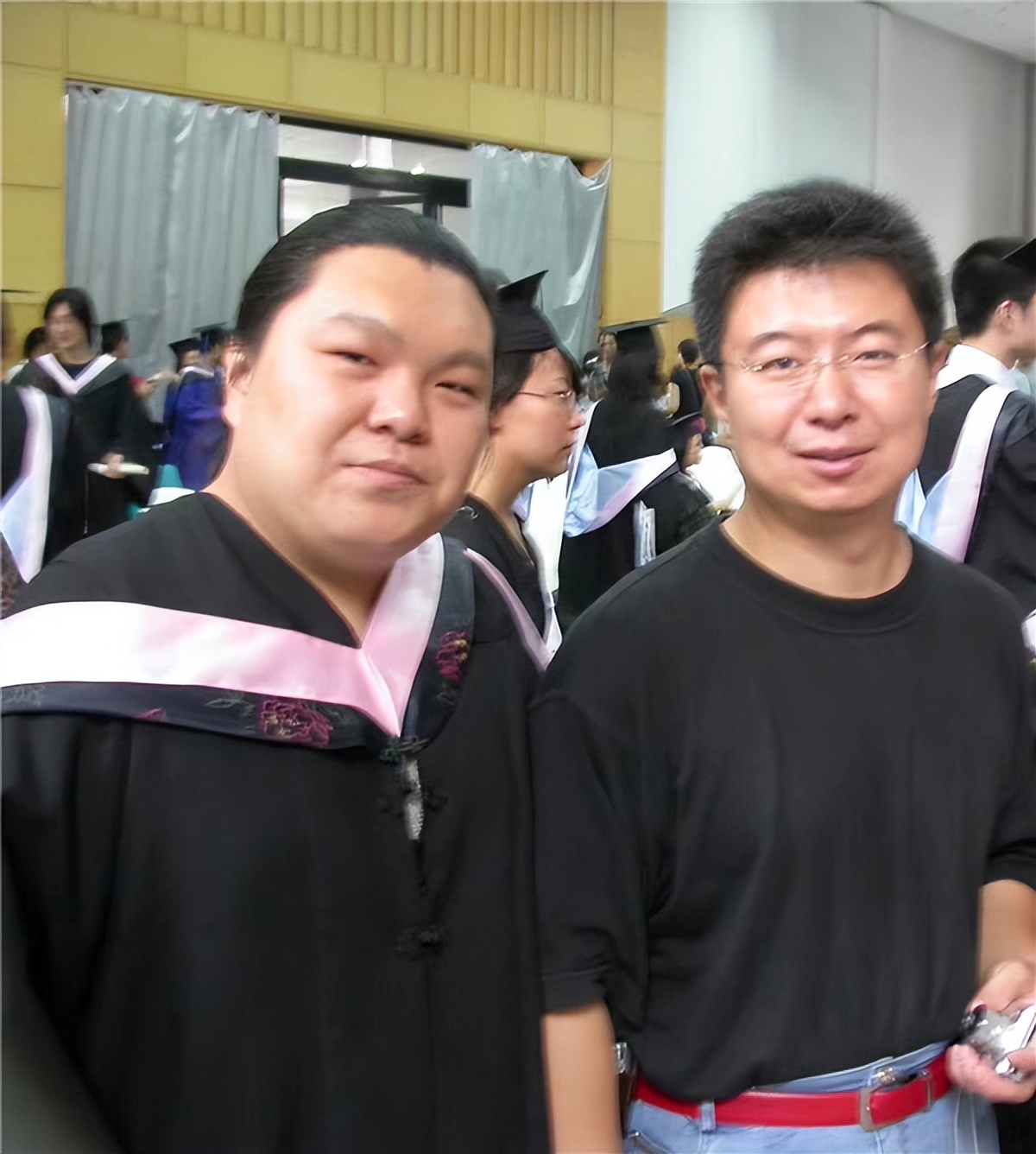 Yu Meng——Genius painter, No. 1 major in CAFA - iNEWS
