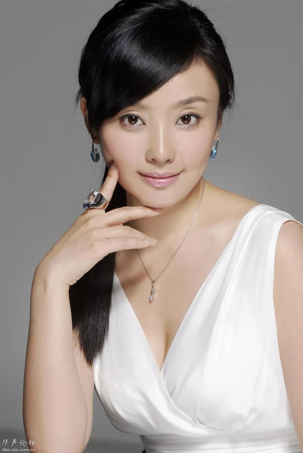 Youthful Lady--Wang Ziyu - iNEWS