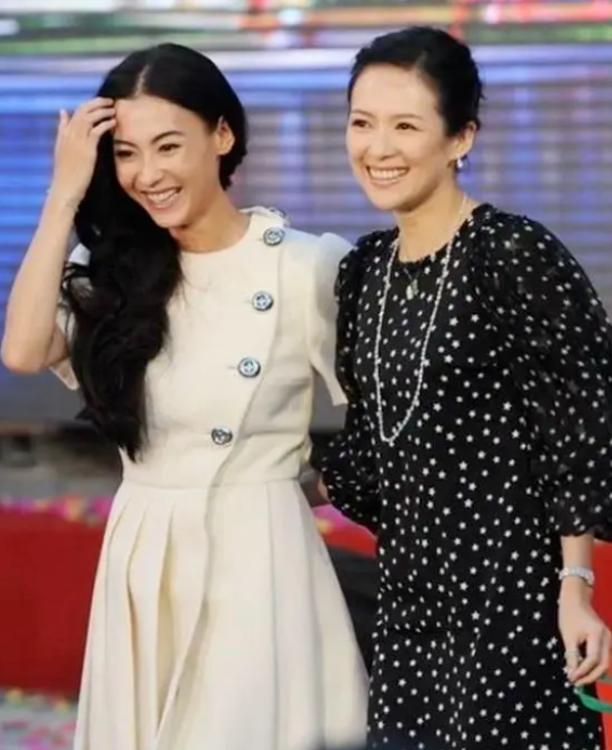 Zhang Ziyi and Cecilia Cheung are in the same frame, who is better in ...