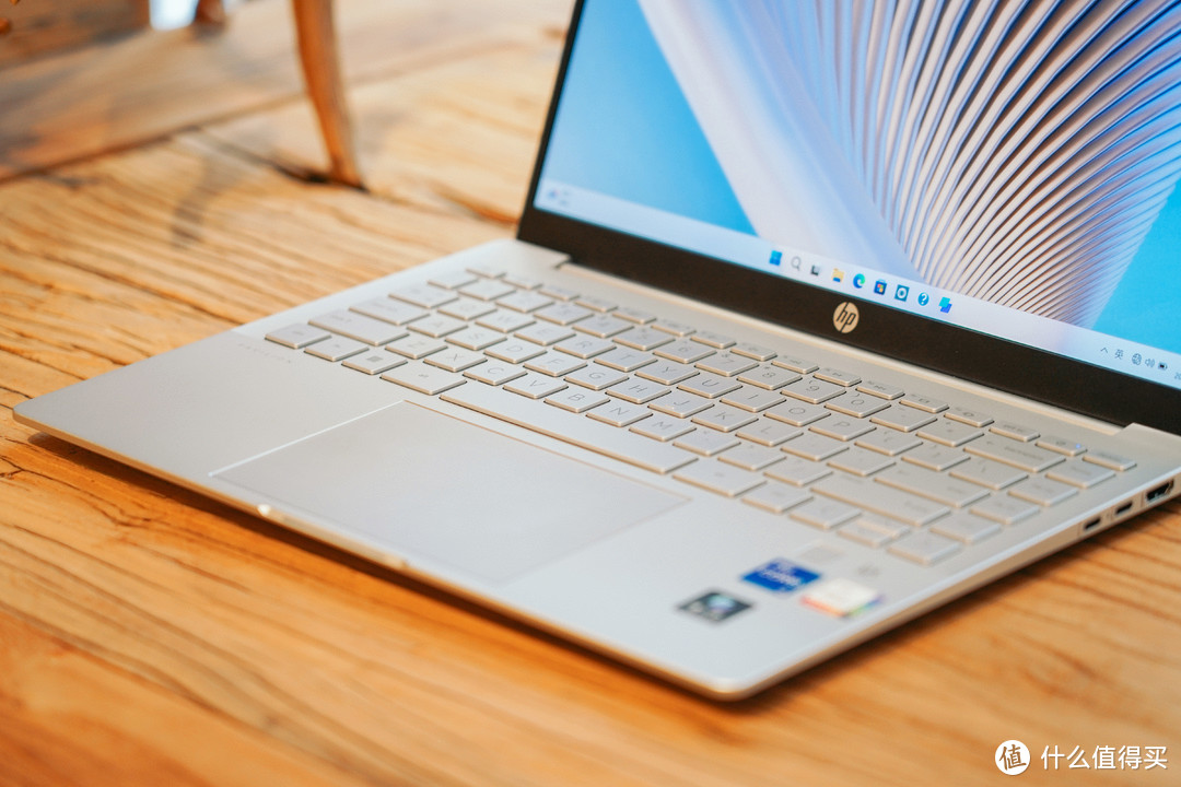 Self-contained high-energy and thin benchmark: HP Star 14 Pro to get ...