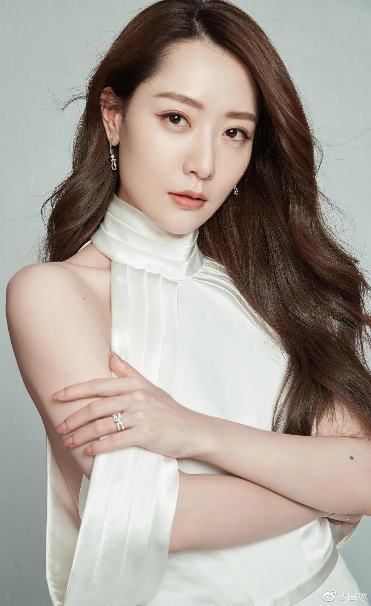 "Their Name" Ren Duomei Zhi Bai Bing - iNEWS