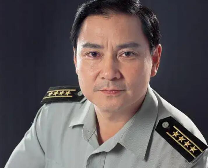 The special actor Lu Qi, who plays Comrade Xiaoping, was born in a ...