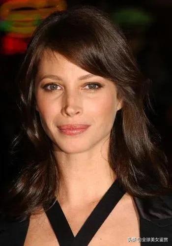 American supermodel Kristy Turrington - iNEWS
